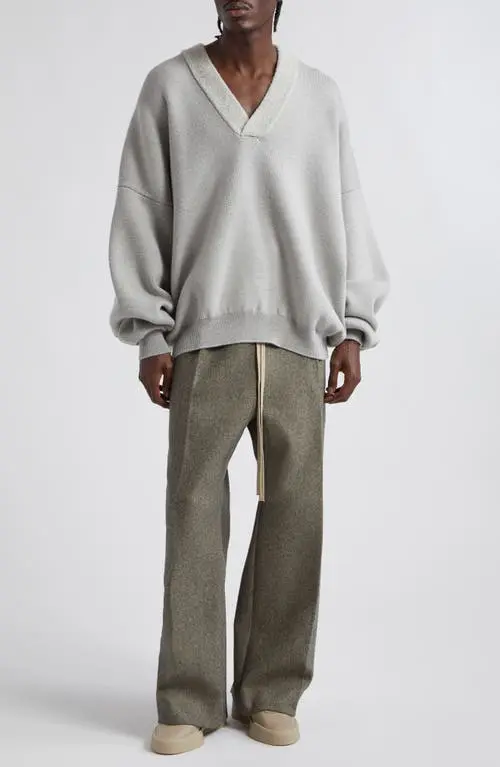 Fear Of God Virgin Wool-Blend V-Neck Sweater In Dove Grey - 70